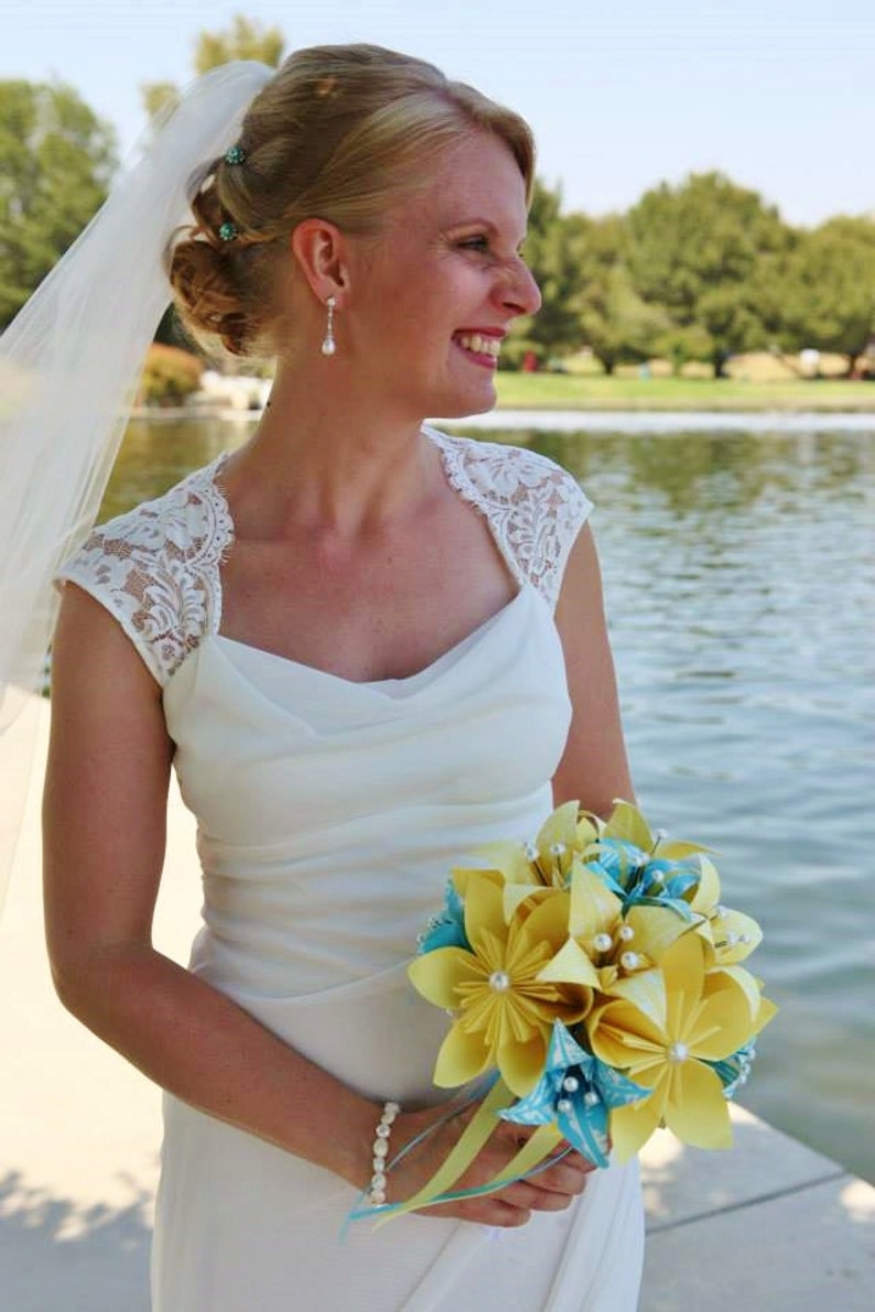 Paper Flower Brides Bouquet- Handmade Paper Flowers, Paper Lilies ...