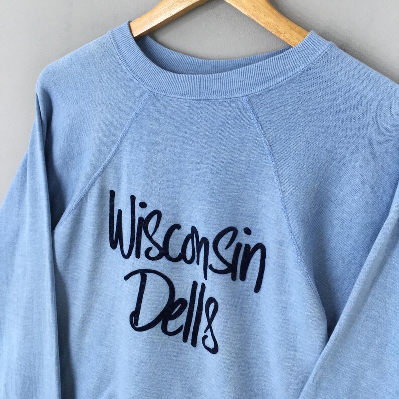 Vintage 80s Wisconsin Dells Blue Sweatshirt Small Wisconsin Dells Usa ...