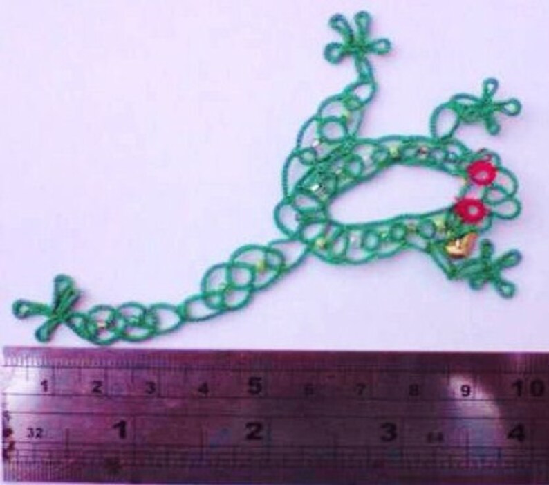 Tatted Lace and Beaded Frog Brooch being Green - Etsy
