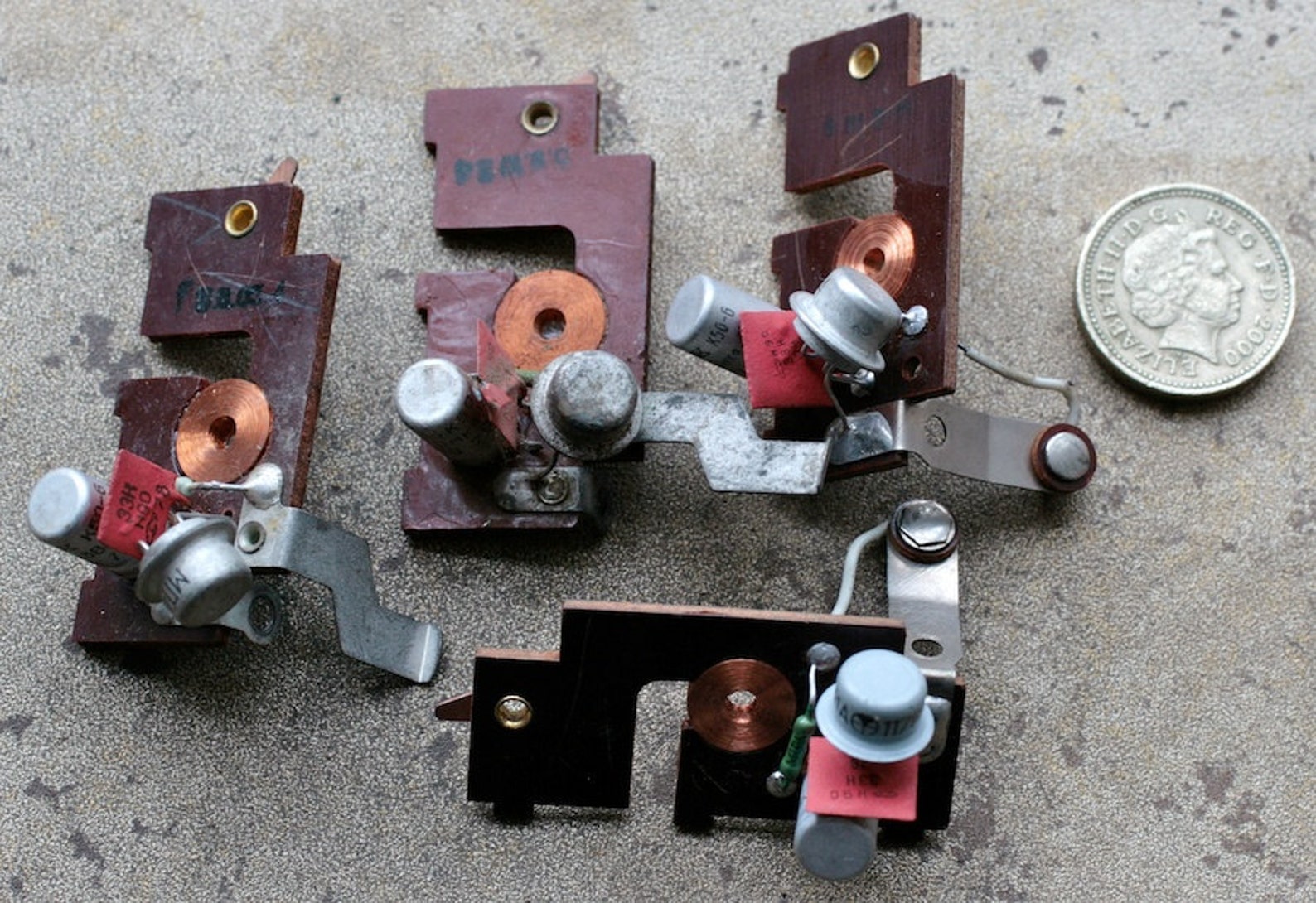 Large Vintage Clock Parts -- Set of 4 -- D12 - Etsy