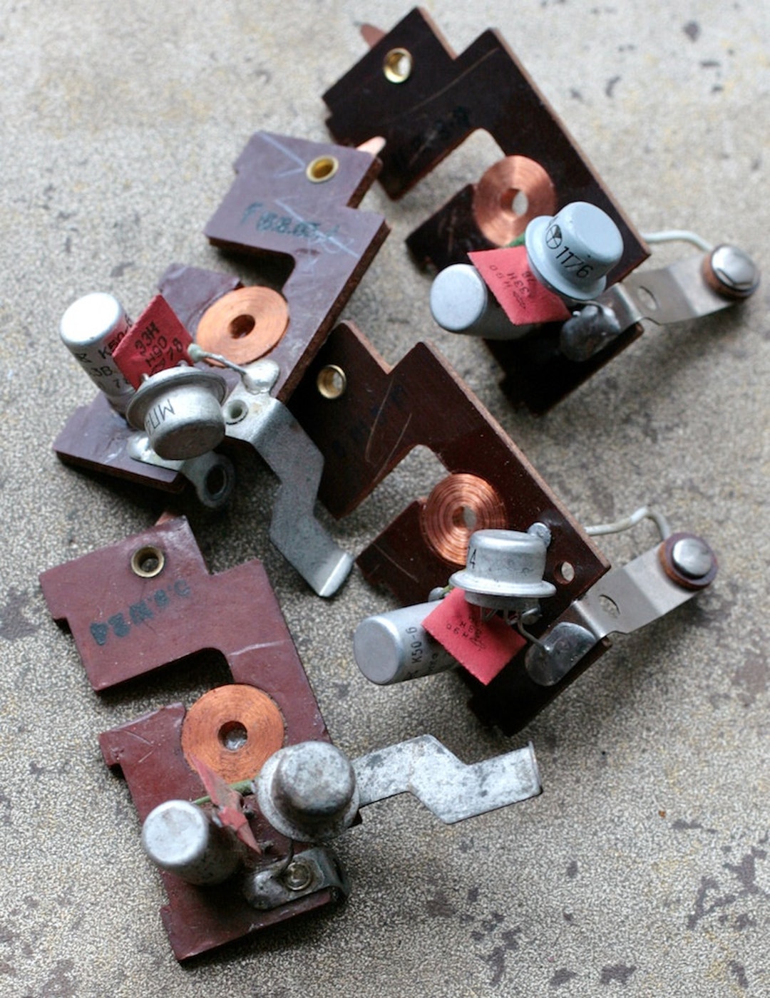 Large Vintage Clock Parts -- Set of 4 -- D12 - Etsy