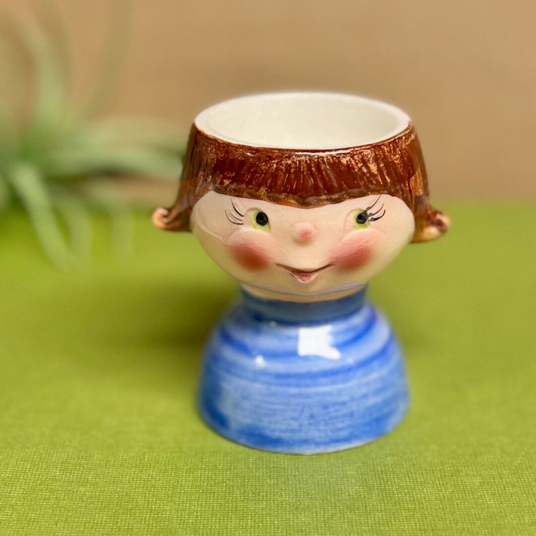 W. Goebel 1968 Hilda Grey Design Egg Cup Little Girl From Katzies, Bee ...