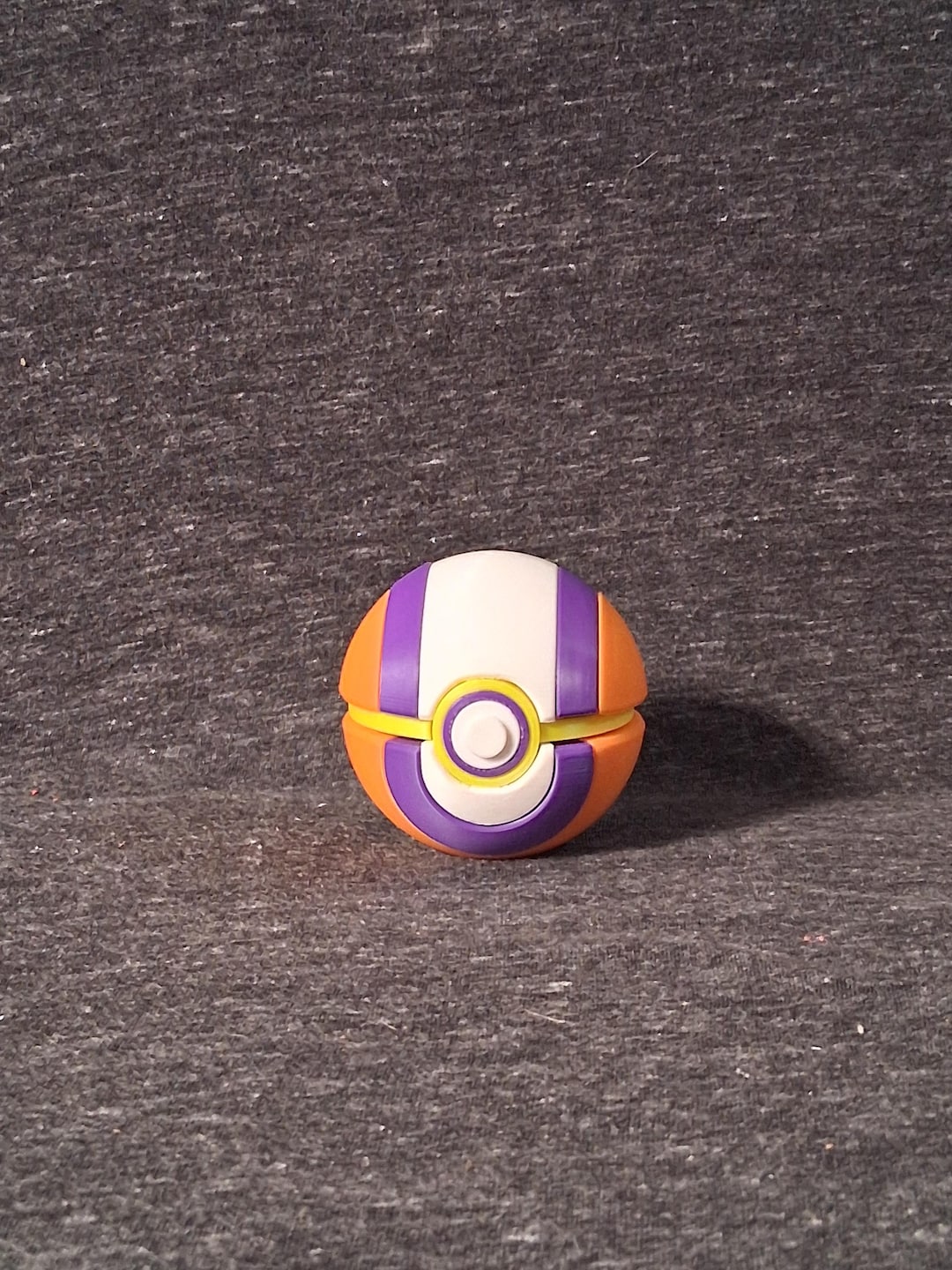 Unite Ball - Inspired Pokéball - Etsy