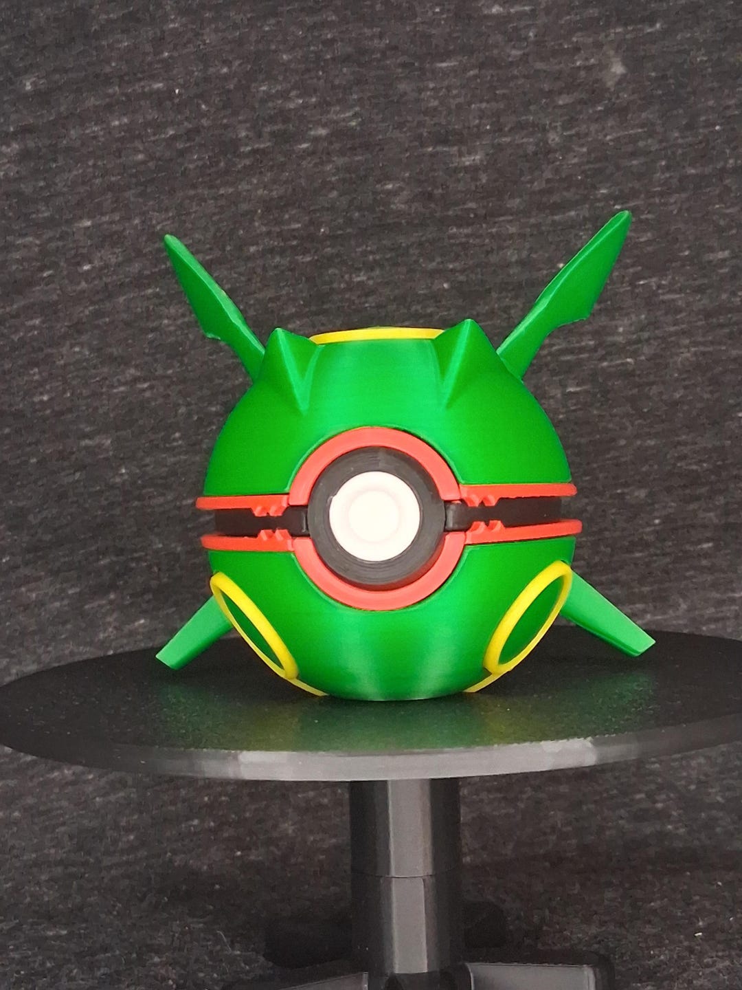 Rayquaza - Inspired Pokéball - Etsy