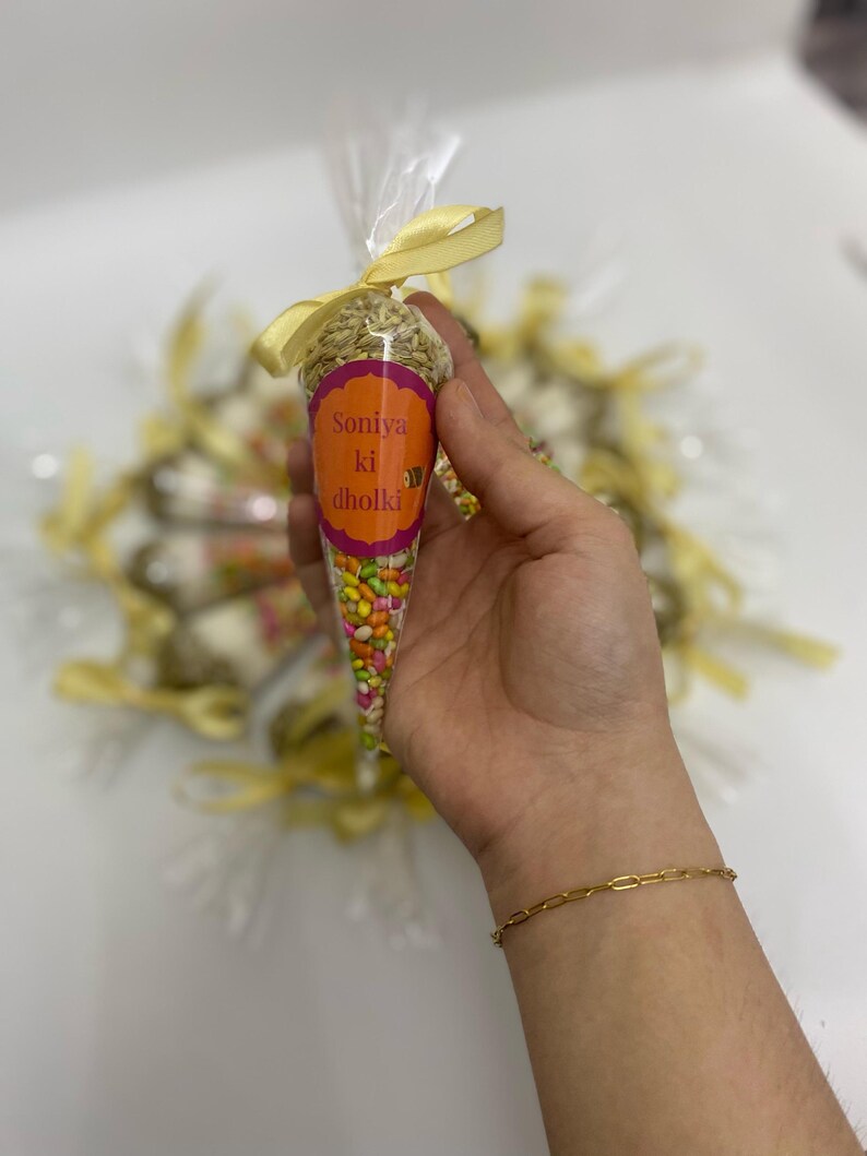 Traditional Desi Wedding Favors - Fennel Saunf Cones for Dholki Gifts ...