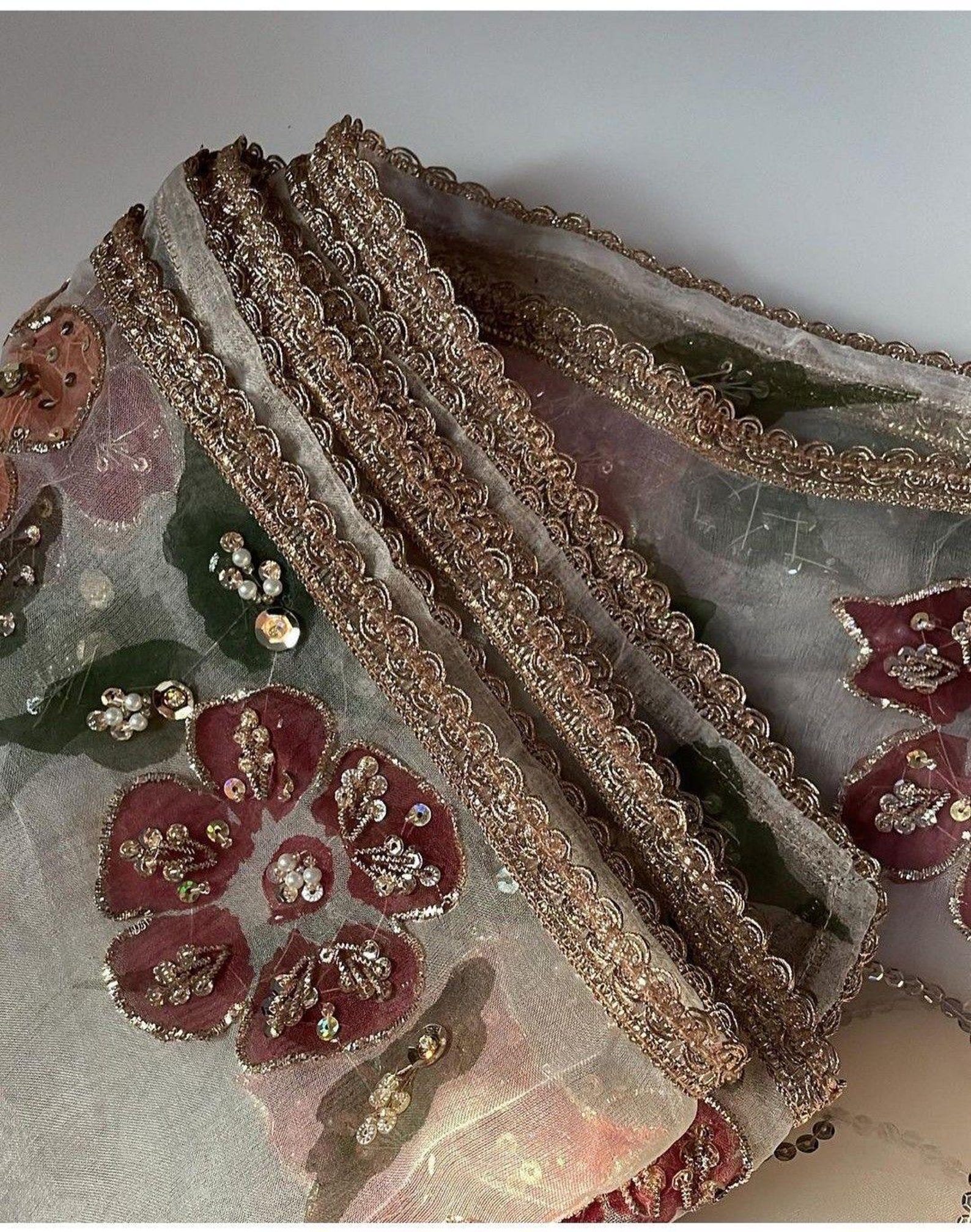 Hand Embroidered Pakistani Bridal Dress: Floral Appliqué Organza ...