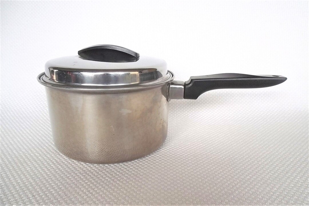 Ekco Flint 2 Quart Stainless Steel Saucepan and Cover Radiant Core ...