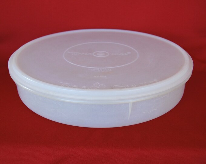 Vintage Tupperware 12 Inch Pie Keeper, Storage Container, Pie Taker is ...