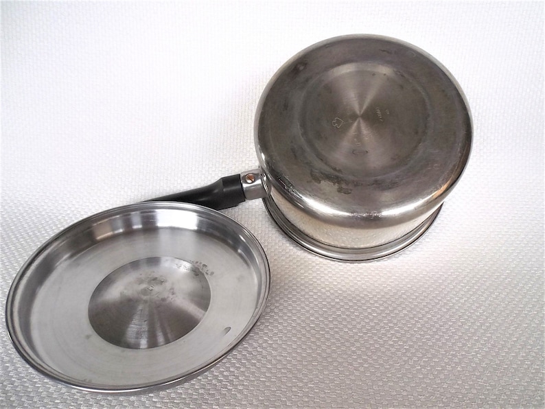 Ekco Flint 2 Quart Stainless Steel Saucepan and Cover Radiant Core ...