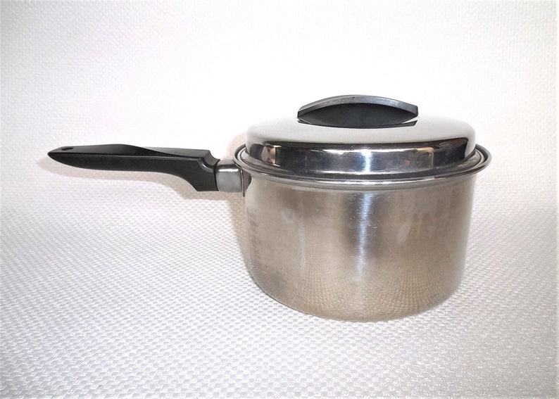 Ekco Flint 2 Quart Stainless Steel Saucepan and Cover Radiant Core ...