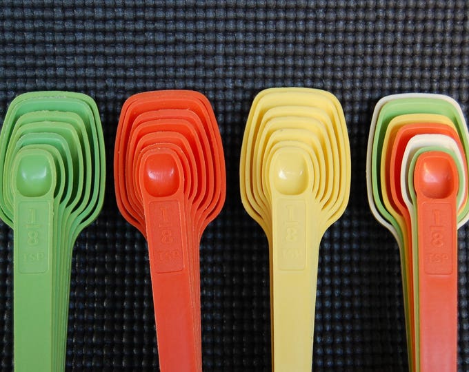 Your Choice Vintage Tupperware Measuring Spoons Full Set of 7 in Good ...