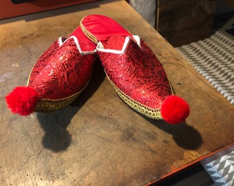 Curly Toe Slippers - Etsy