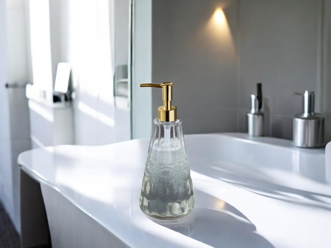 Handmade Glass Soap Dispenser – 2024 Mouth-blown Liquid Soap Bottle ...