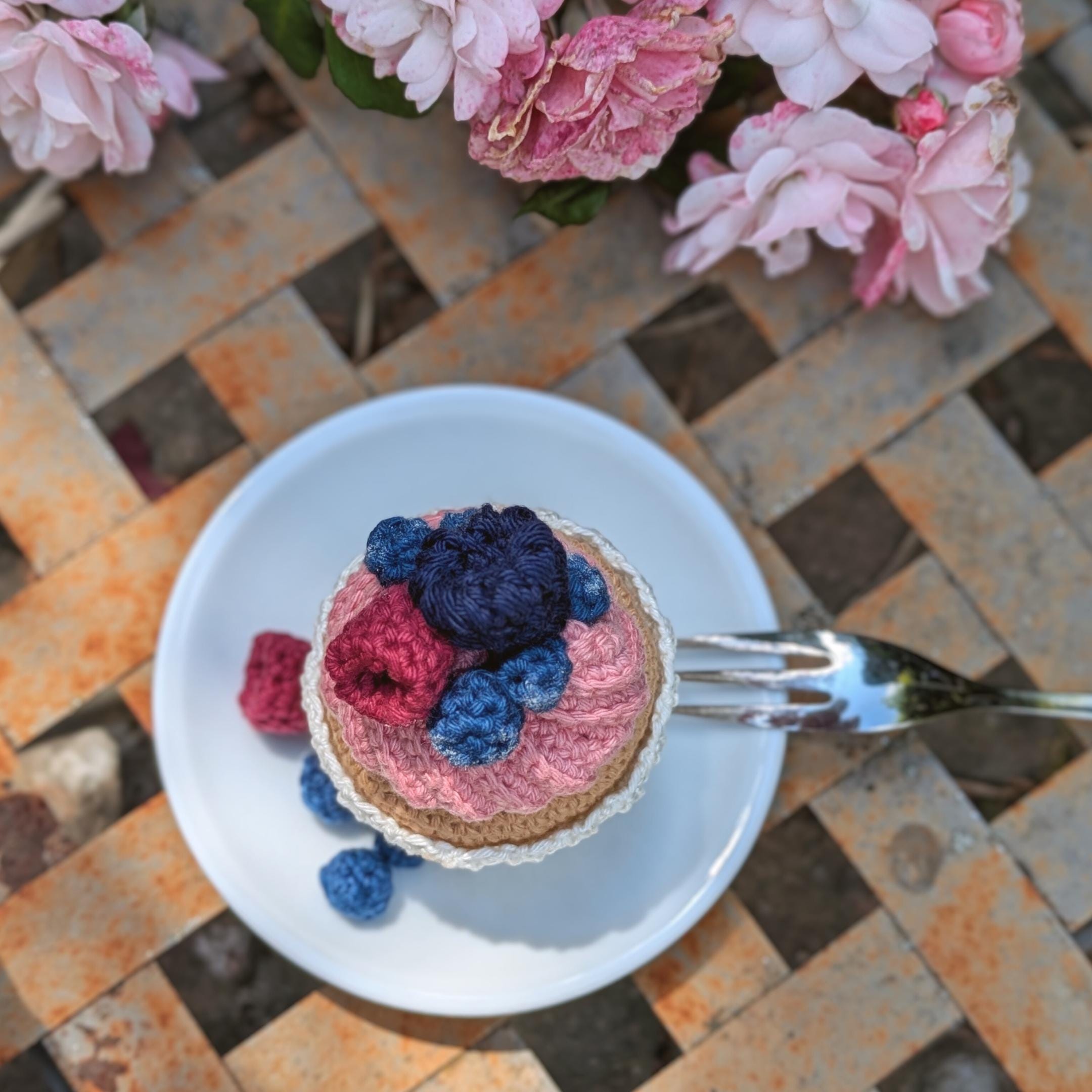 Wild Berry Cupcake Crochet Pattern PDF – Amigurumi for Decor, Gift ...