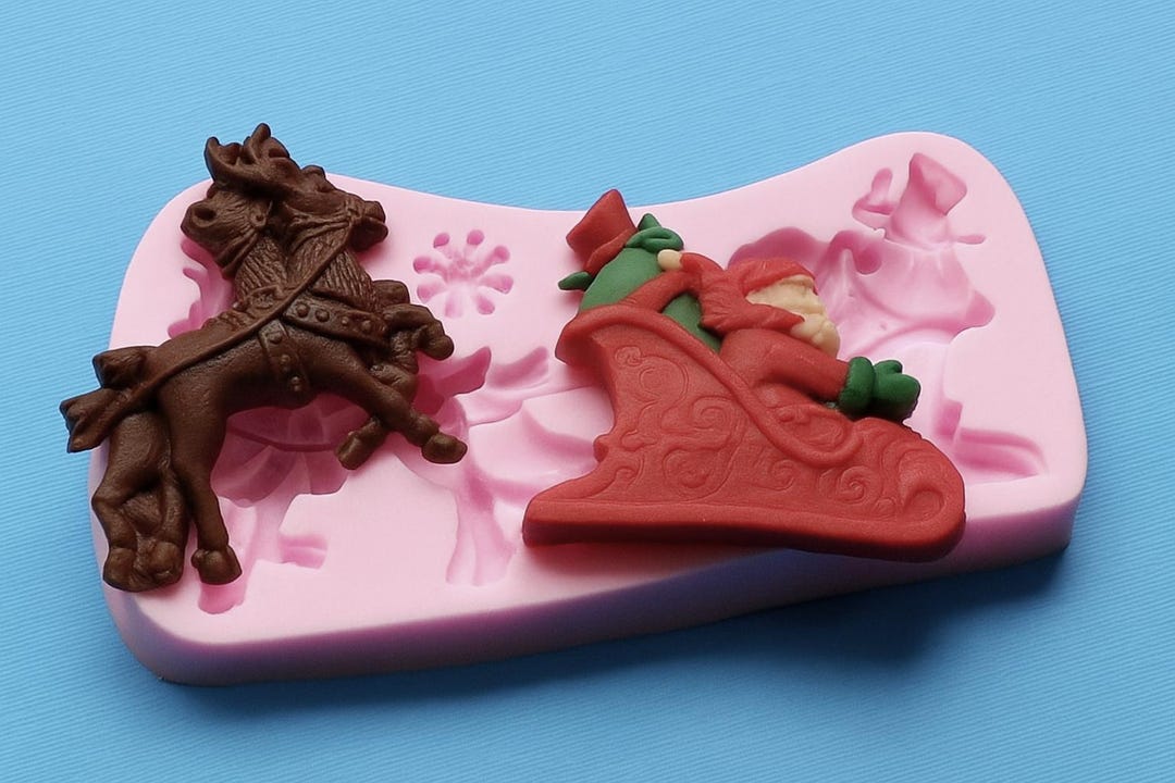 Easy Crafts With Silicone Molds Reindeer and Santa Mold Chocolate and ...
