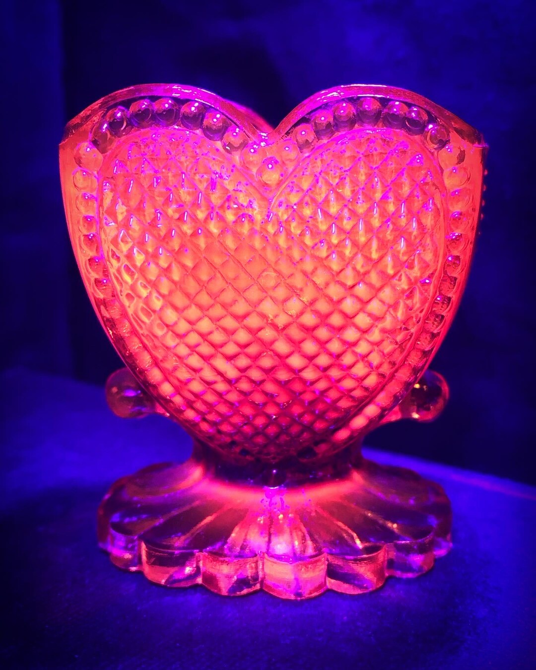 SALE 1960s Amberina Glowing Glass Cadmium Heart Trinket Jar UV Black ...