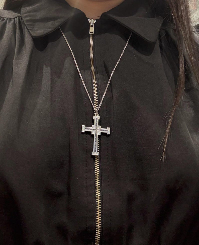 Conclave(2024) Lawrence's Pectoral Cross Metallic Keychains/pin Badges ...