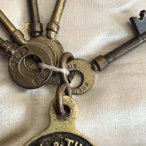 FRENCH GRAND HOTEL Fob & Key Skeleton Keys Circa 19OO Toulouse France ...