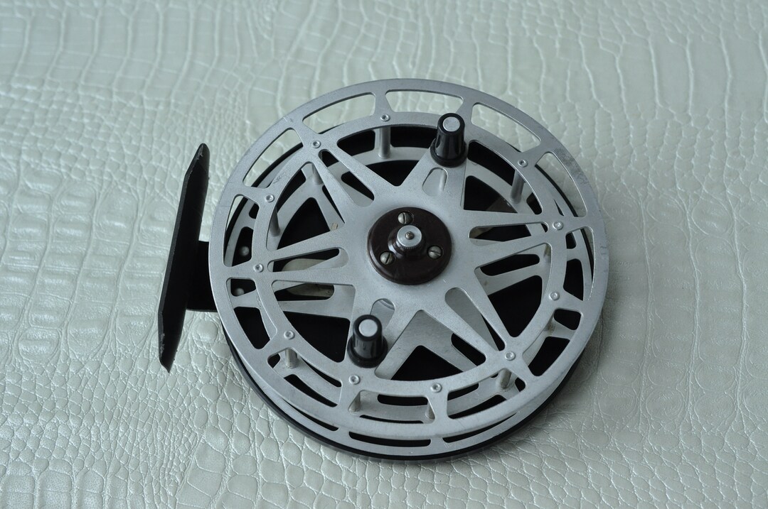 Vintage Combo Rrussian Soviet Centre Pin FISHING REEL NEVSKAYA - Etsy