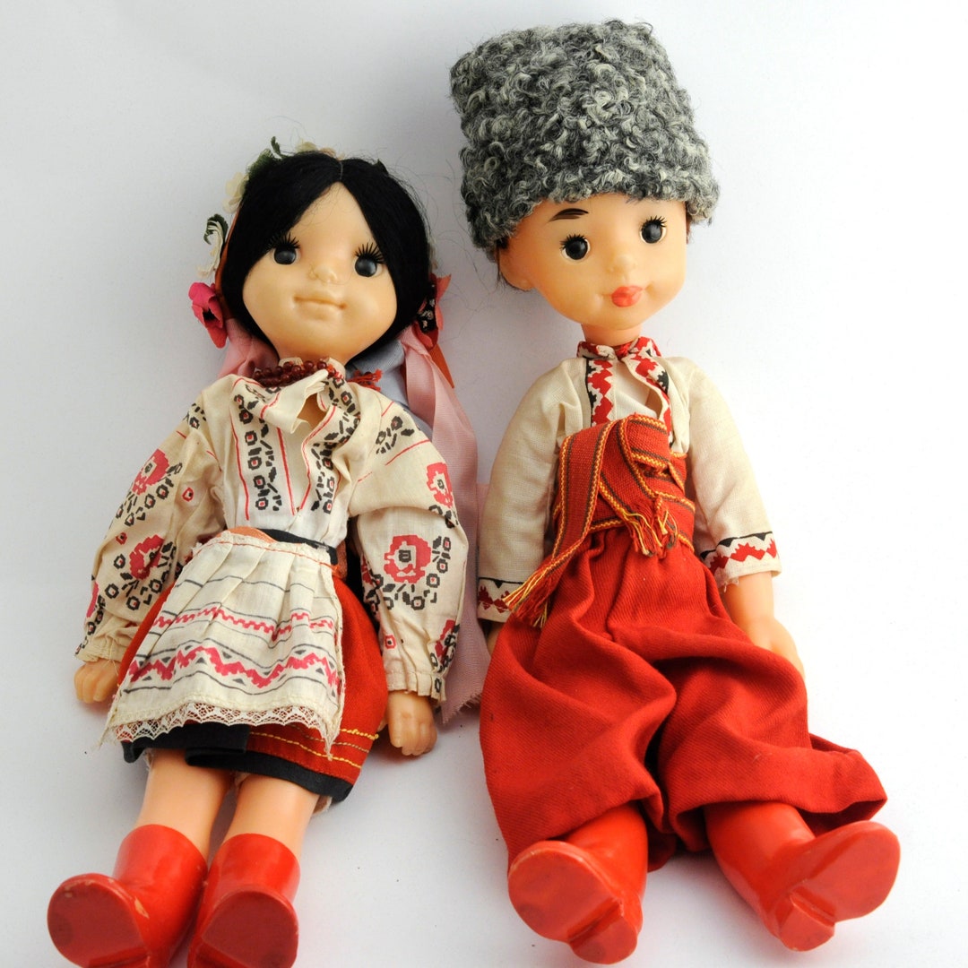 2 Vintage Dolls Ukrainian National Costumes Boy Girl USSR Soviet TOY 35 ...