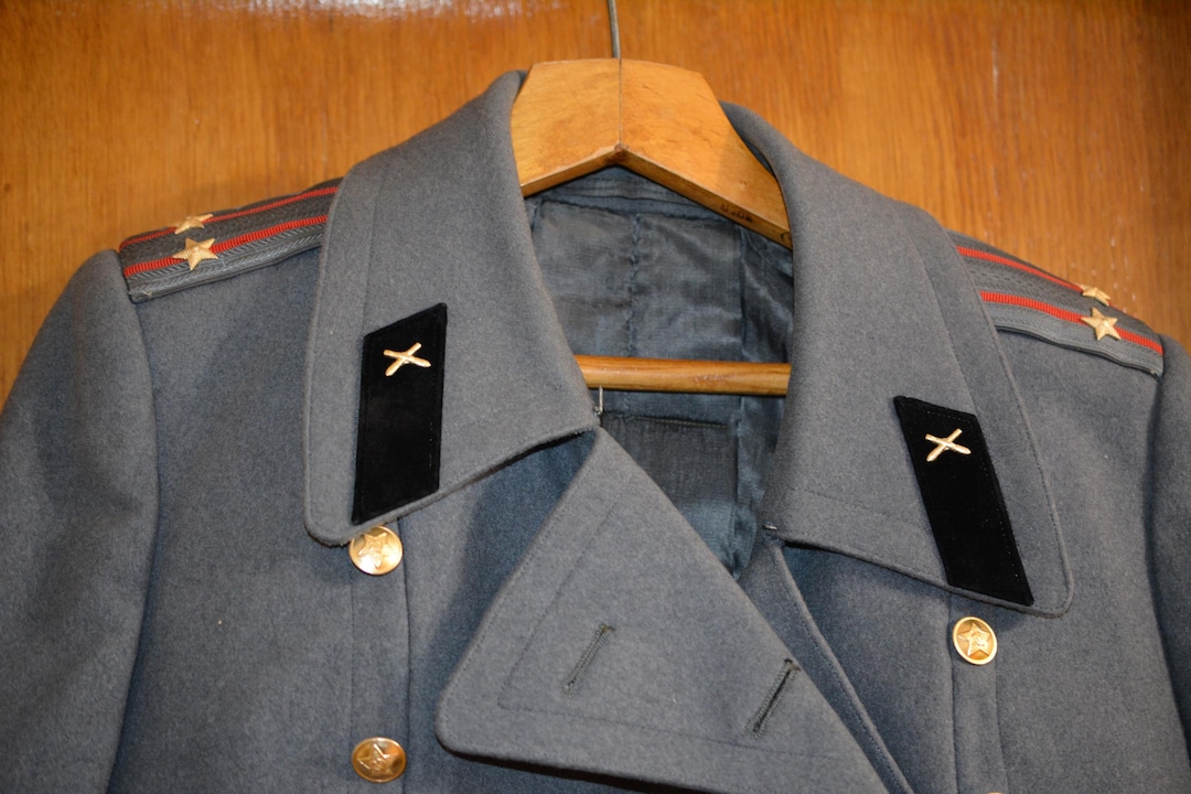 Lieutenant Colonel of Artillery Military Officer's Uniform Overcoat ...