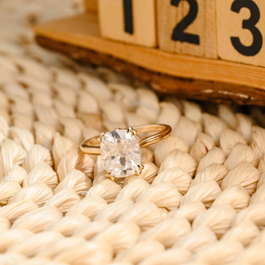 IGI Certificated Old Mine Elongated Cushion Cut Lab Grown Diamond ...