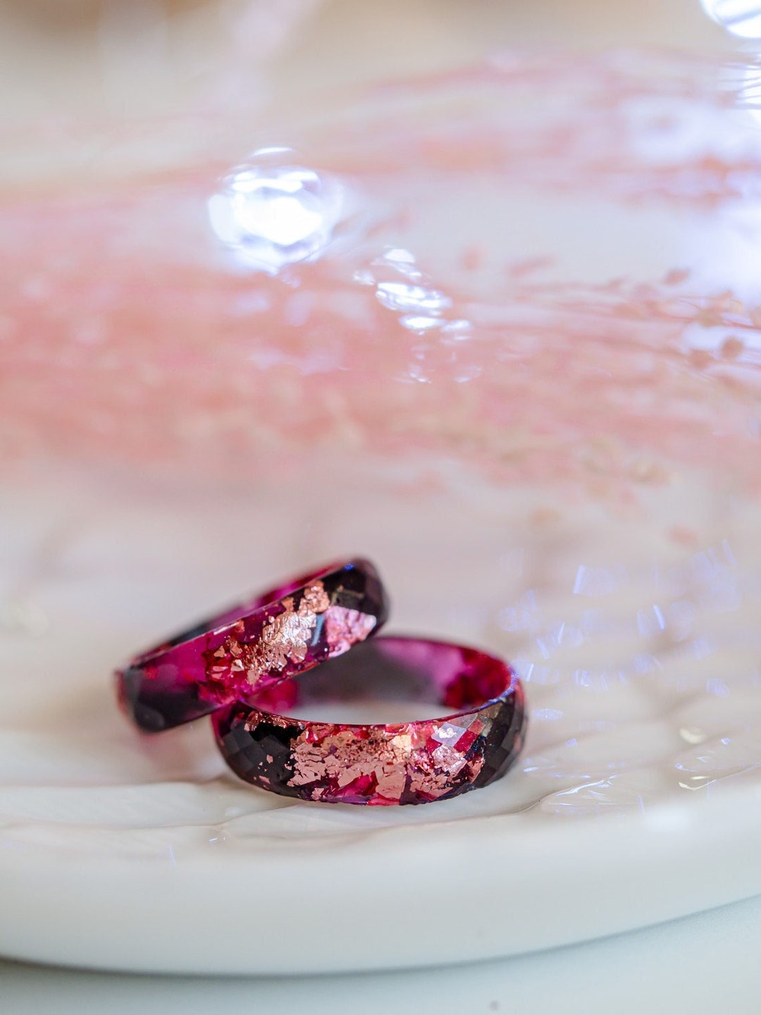 Black and Pink Resin Ring With Pink Flakes: Thumb Rings for Women ...