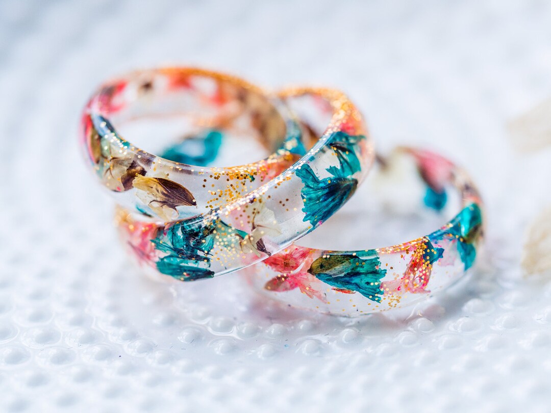 Handmade Resin Flower Ring With Botanical Pressed Flowers & Gold ...