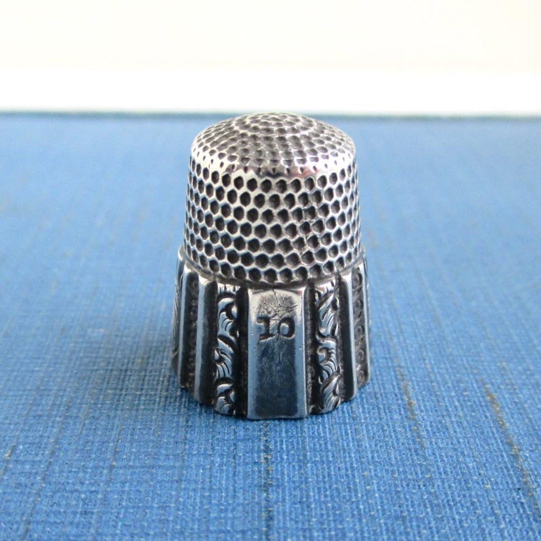 Sterling Silver Thimble - Vintage / Antique, Marked "10" & "sterling ...