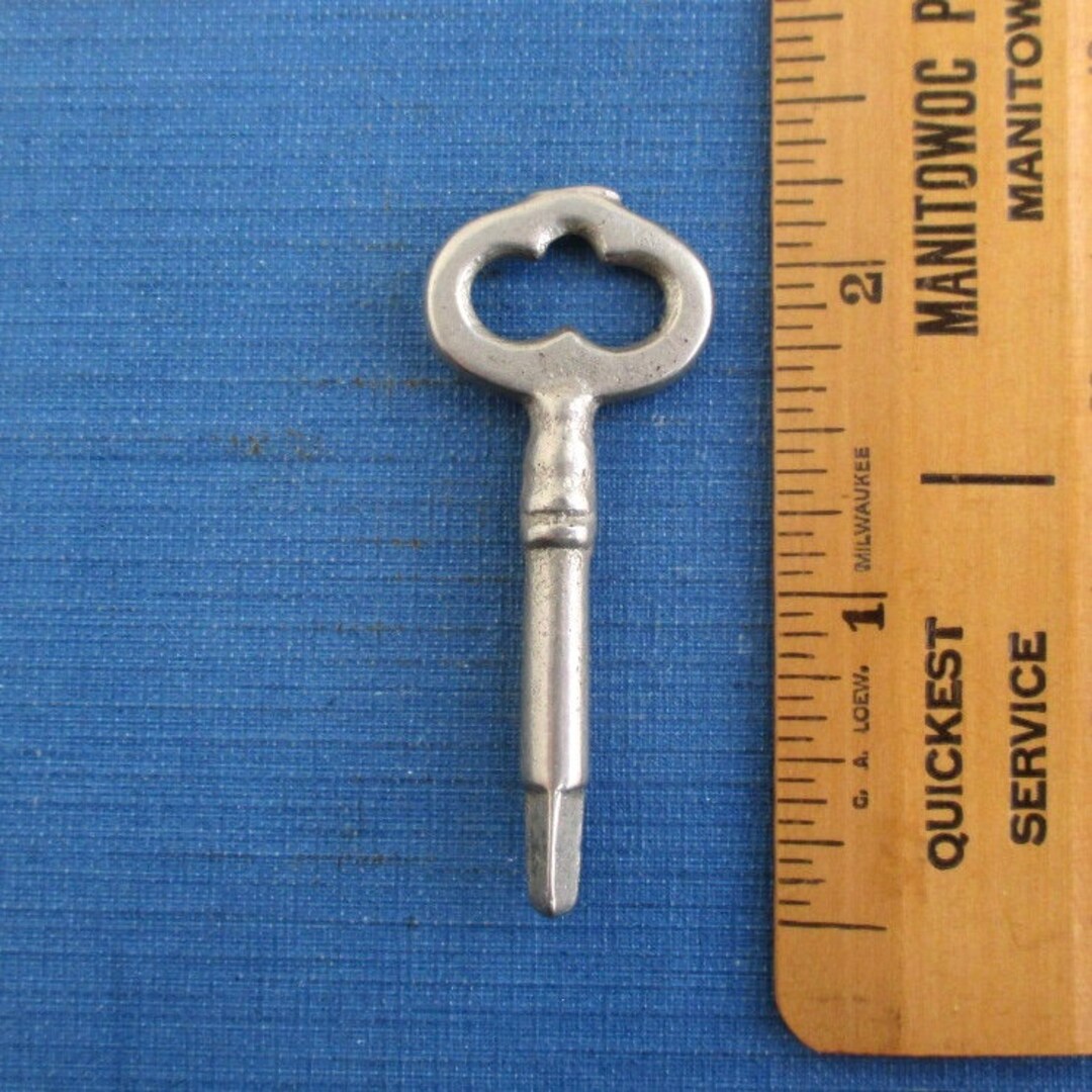 Antique Sewing Machine Key Vintage, Tapered Triangle Head / Point / Tip ...