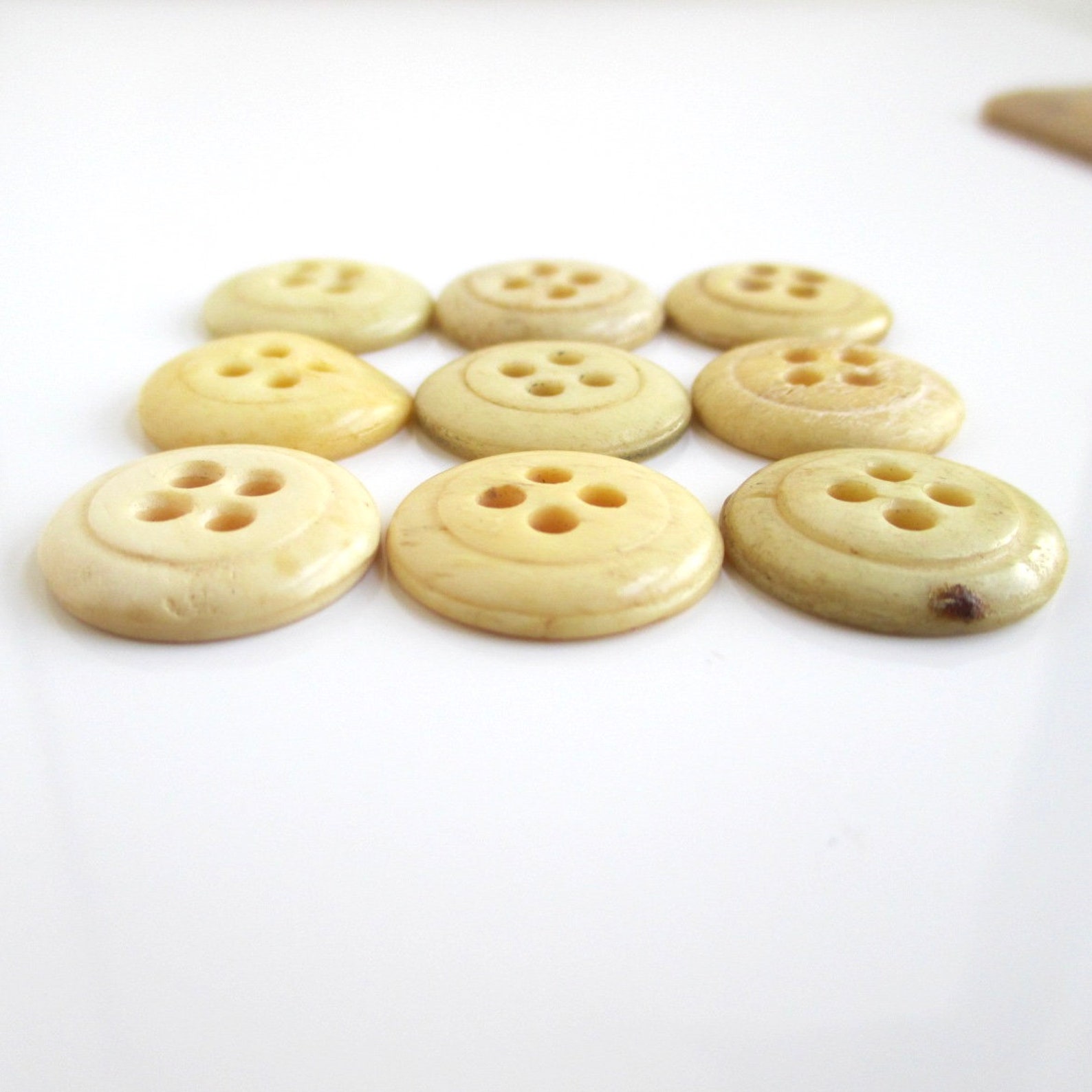 9 Large Antique Bone Buttons Vintage 4 Hole Larger 17mm or - Etsy
