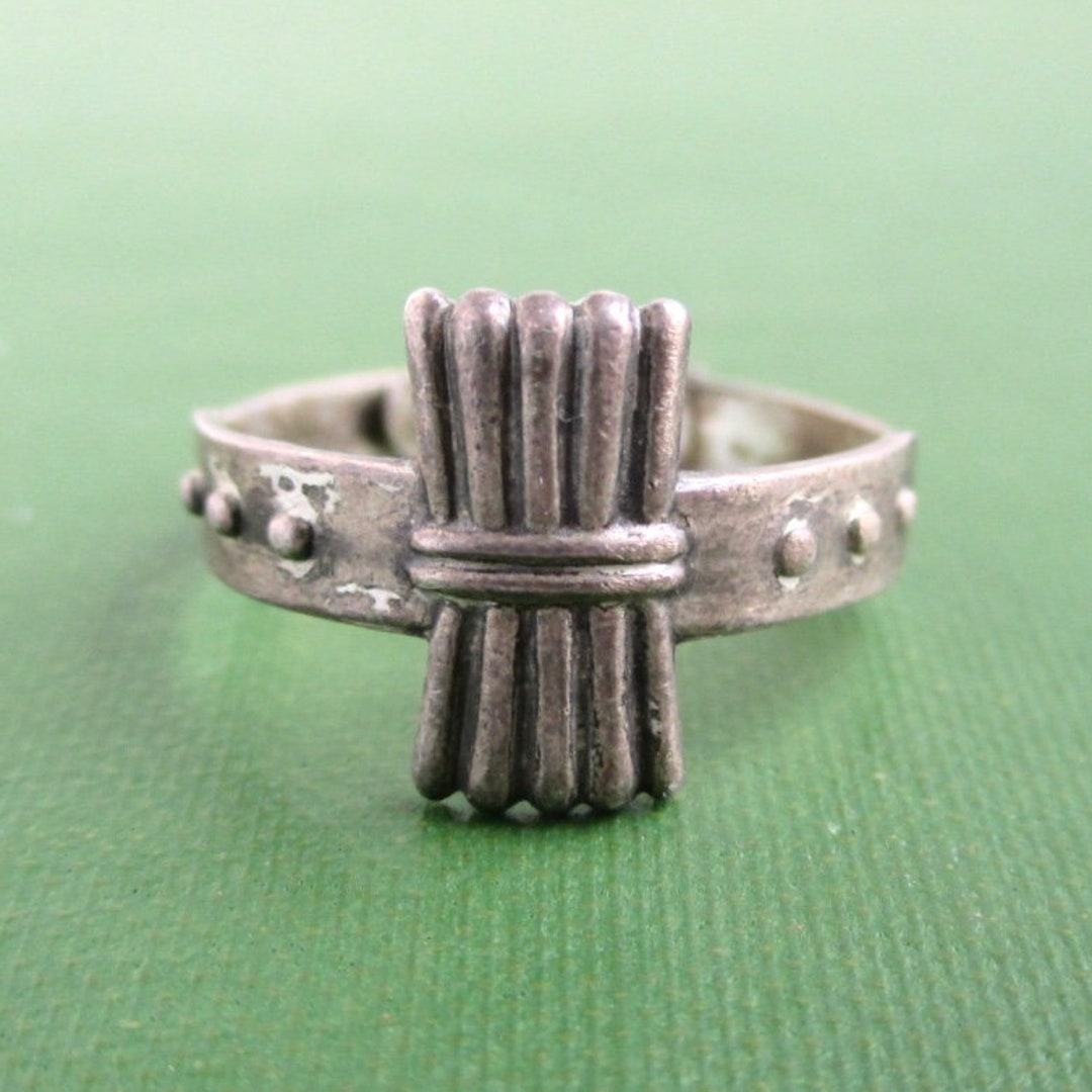 Sterling Silver Ring W/ Textured Design - Vintage, Adjustable Size ...