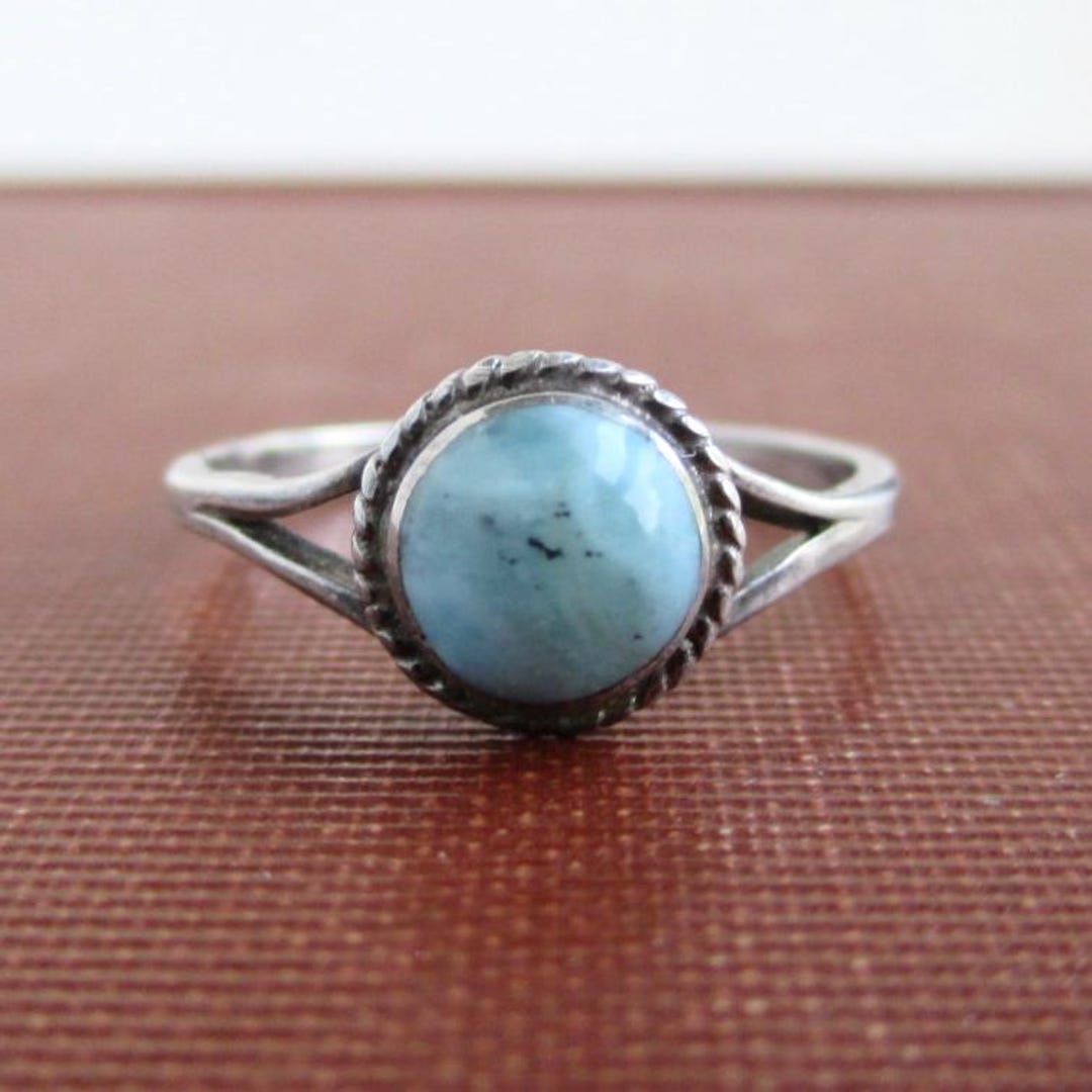 Sterling Silver & Light Blue Stone Band Ring - Vintage Southwest, Size ...