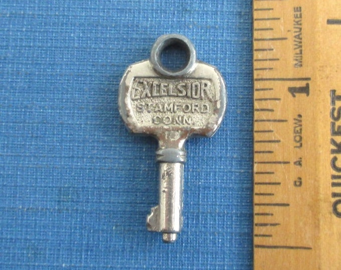 Excelsior 700 Trunk or Luggage Key - Vintage, Stamford, Conn. - Etsy