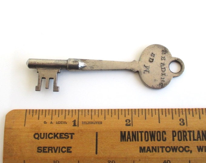 Antique Skeleton Key - Vintage Reading Hardware Corp. Key, SD M - 3 ...