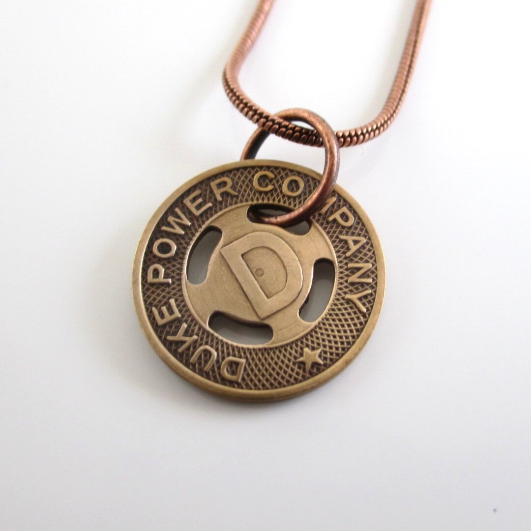 DUKE Power Transit Token Pendant Necklace Repurposed Vintage - Etsy España