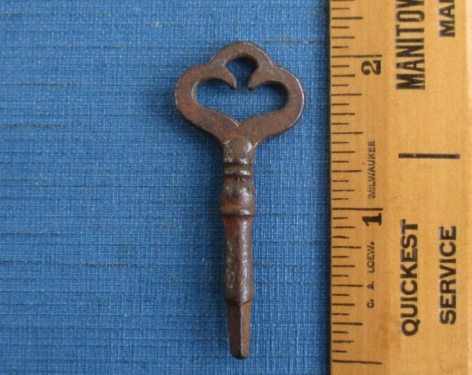 Antique Sewing Machine Key Triangle Head / Point / Tip - Etsy