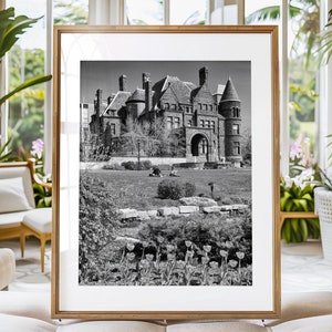 Saint Louis University - Samuel Cupples House - Campus - Tulips - St ...