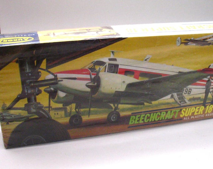1964 BEECHCRAFT SUPER 18 by Aurora Plastics SEALED Kit No. 83-79 Model ...