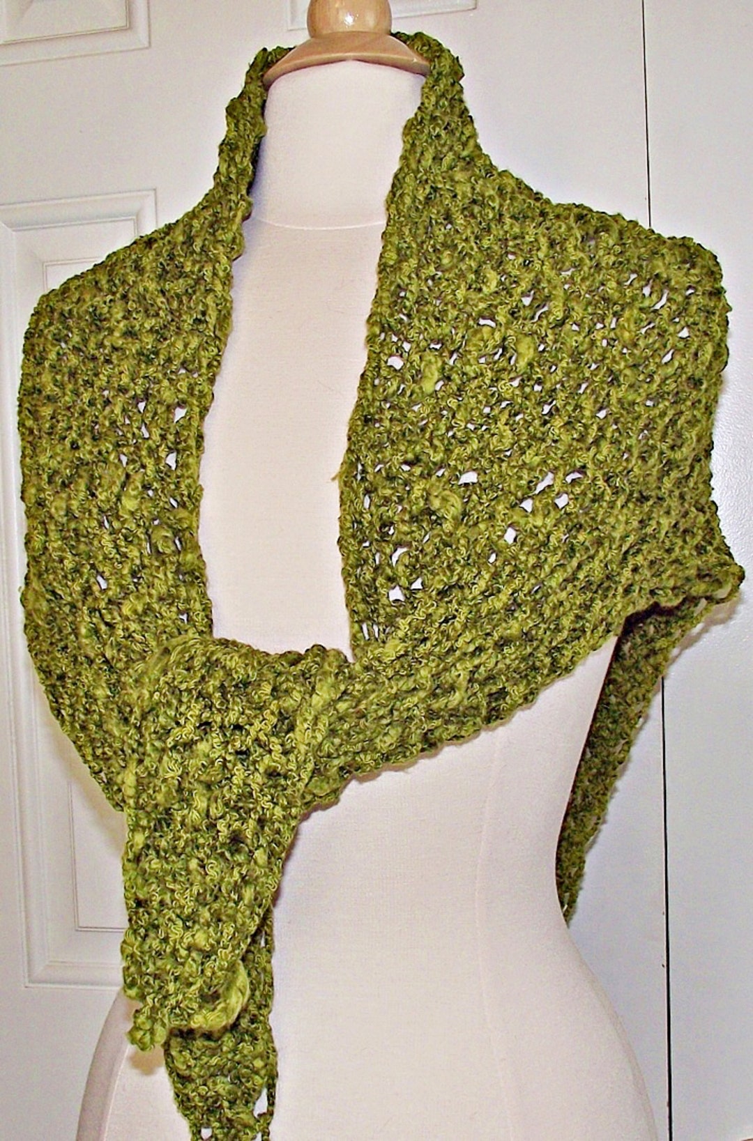 Hand Knit Chunky Triangle Shawl READY TO SHIP. Soft,soft,soft!!! Green ...