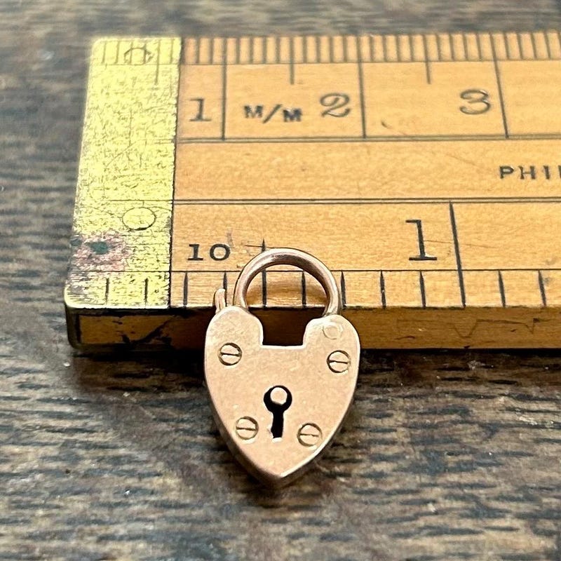 9ct Gold Heart Pendants - Etsy