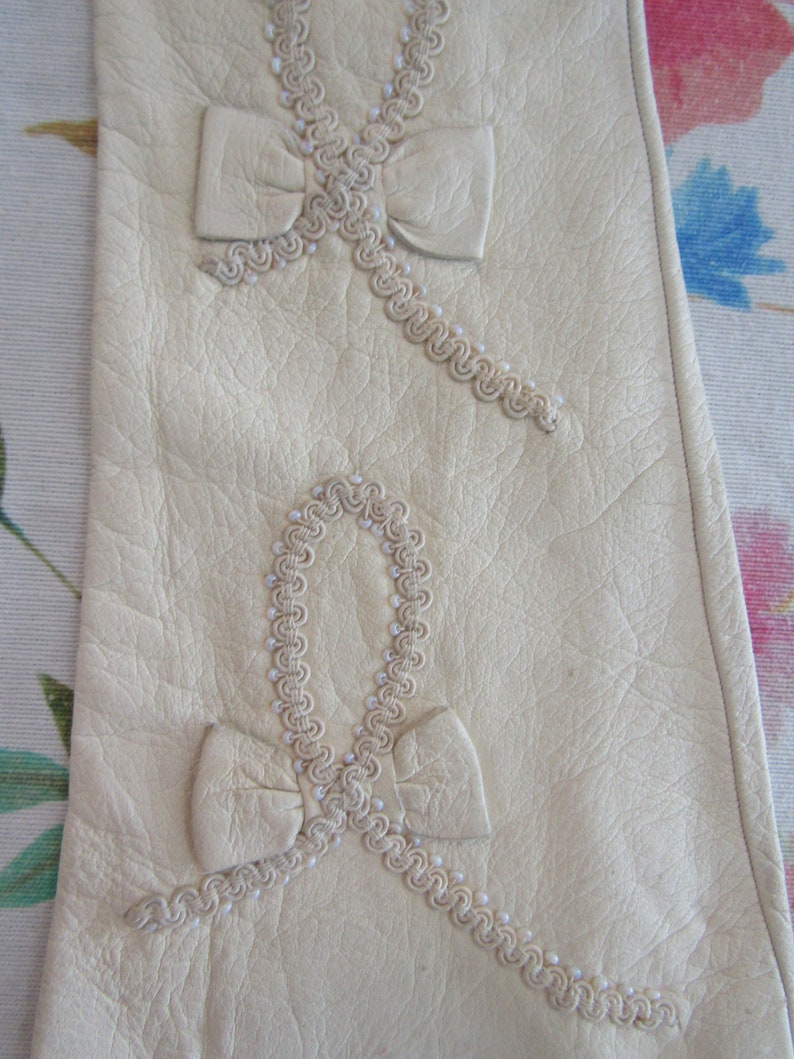 Vintage OBERON Paris Ecru French Kid Leather Opera Gloves With Bows ...