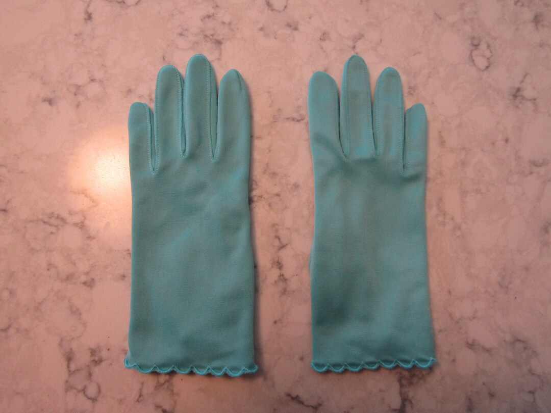 Vintage Turquoise or Aqua Blue Nylon Gloves With Scalloped Edge - 8.5 ...
