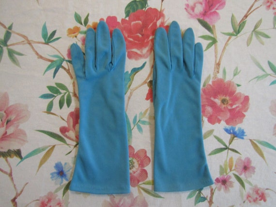 Vintage 1950's Turquoise Blue Nylon Gloves---11" Brac… - Gem