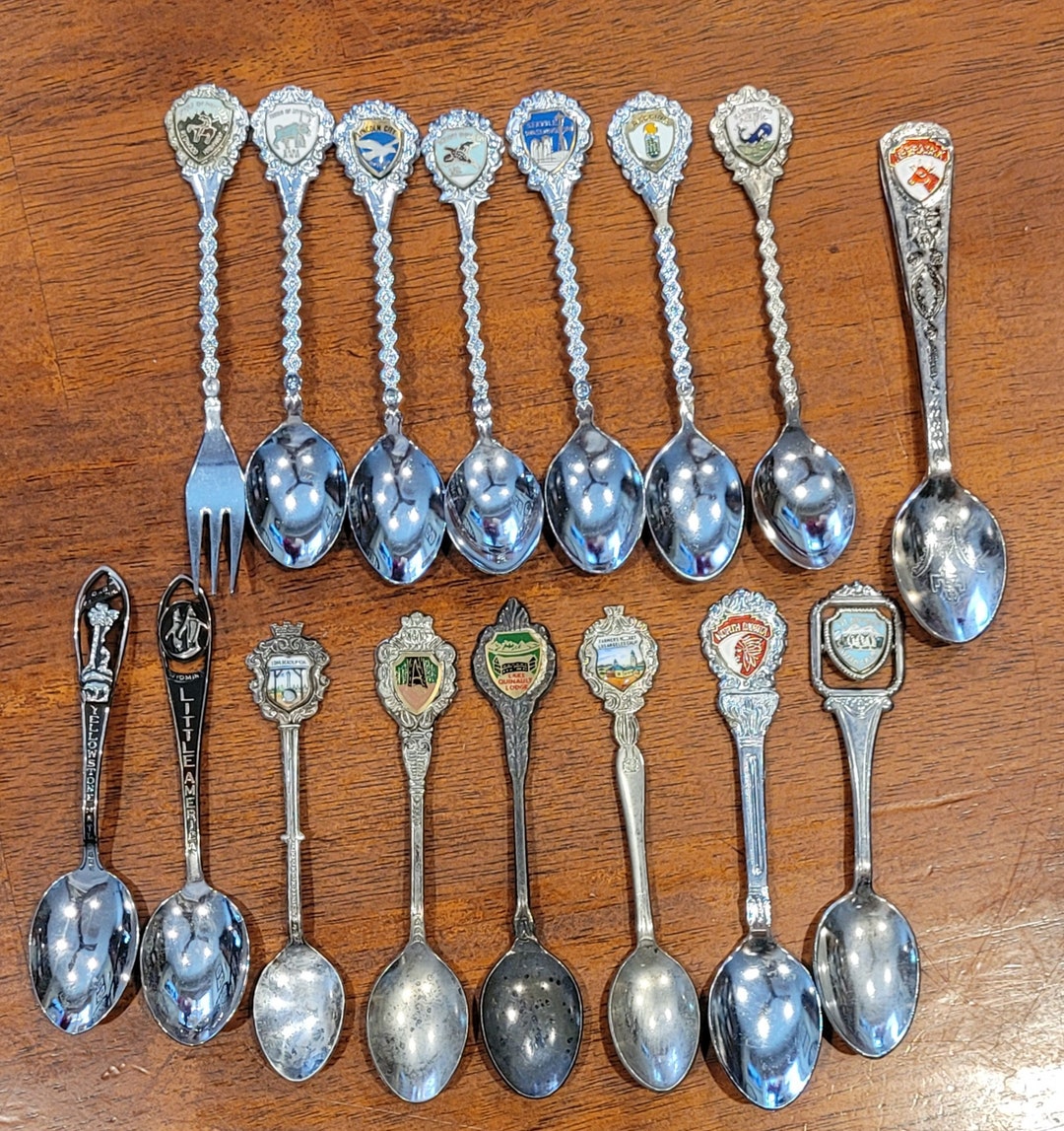 Souvenir Travel Spoons/ Vacation Souvenir / Mid Century Collectable - Etsy