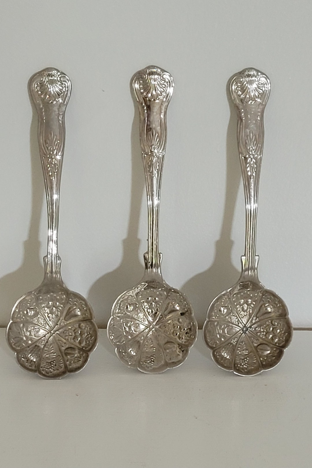 Shelfield Silver-plated Berry Spoons/ Set of 3 - Etsy