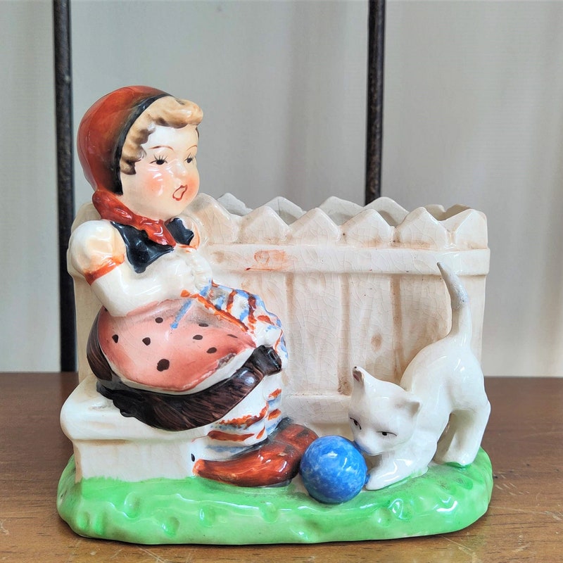 Kitsch Planter - Etsy