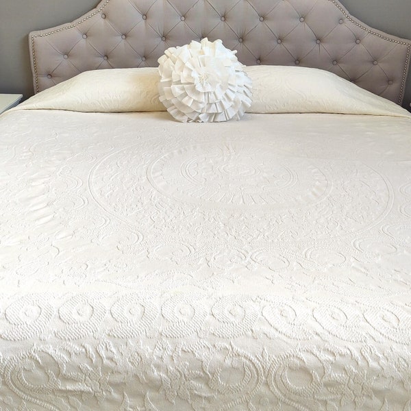 Ivory Bedspread - Etsy