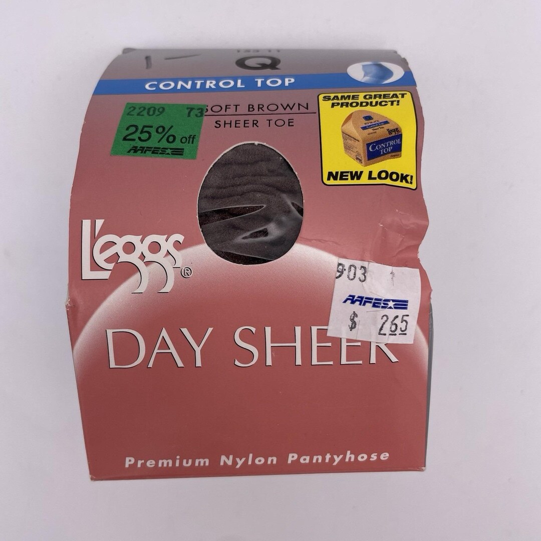 LEGGS Day Sheer Control Top Nylon Pantyhose Q Soft Brown Sheer Toe 153 ...