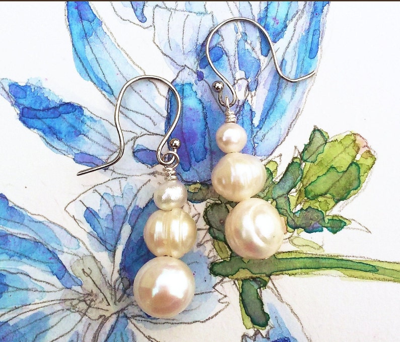 Small Triple White Pearl Earrings - Etsy